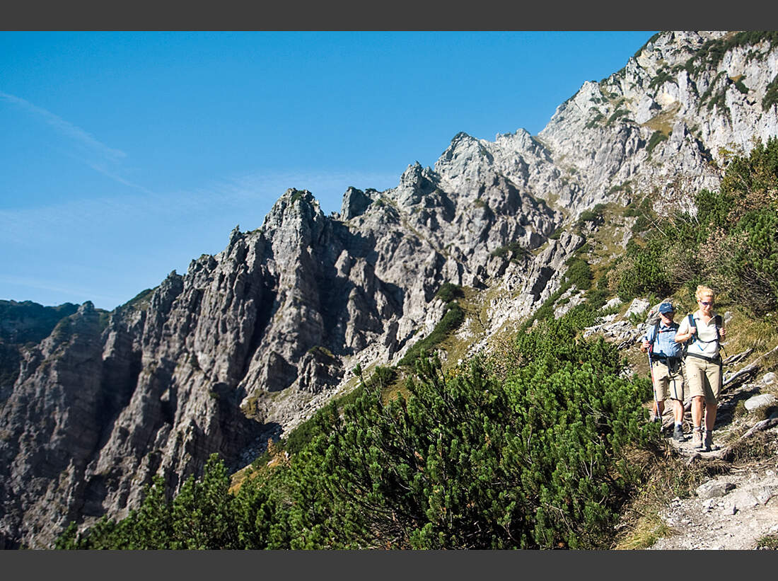 Unter hohen Wänden: Wandern im Kaisergebirge - outdoor-magazin.com